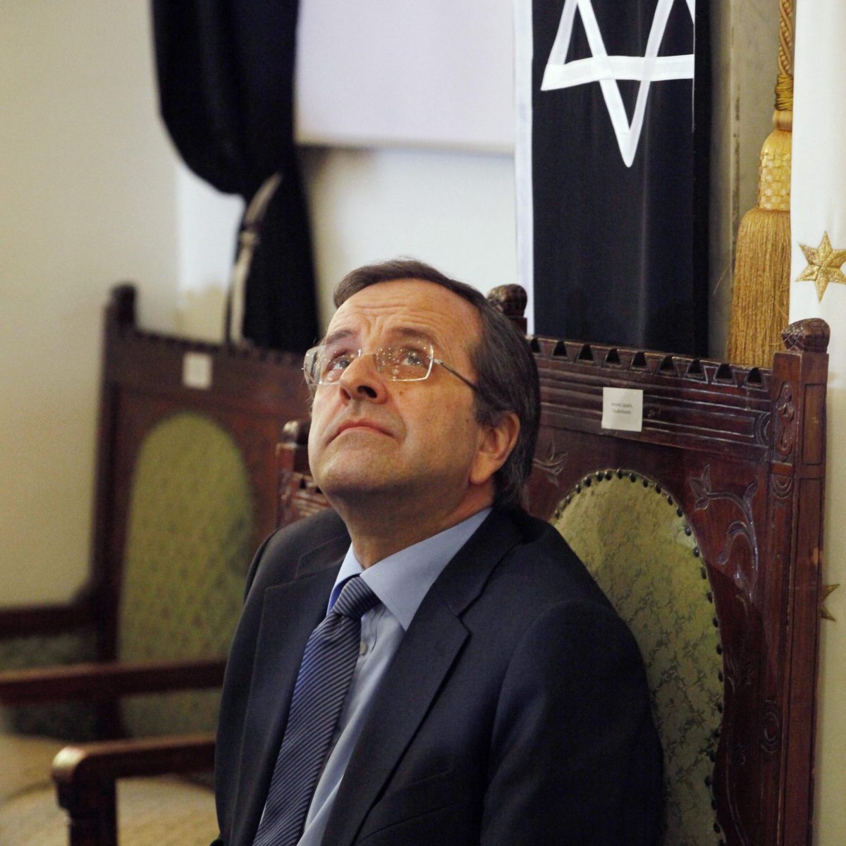 Αφού κατάπιε σαν γλάρος τις Πρέσπες ο Σαμαράς, ο “μακεδονομάχος”, τώρα ...